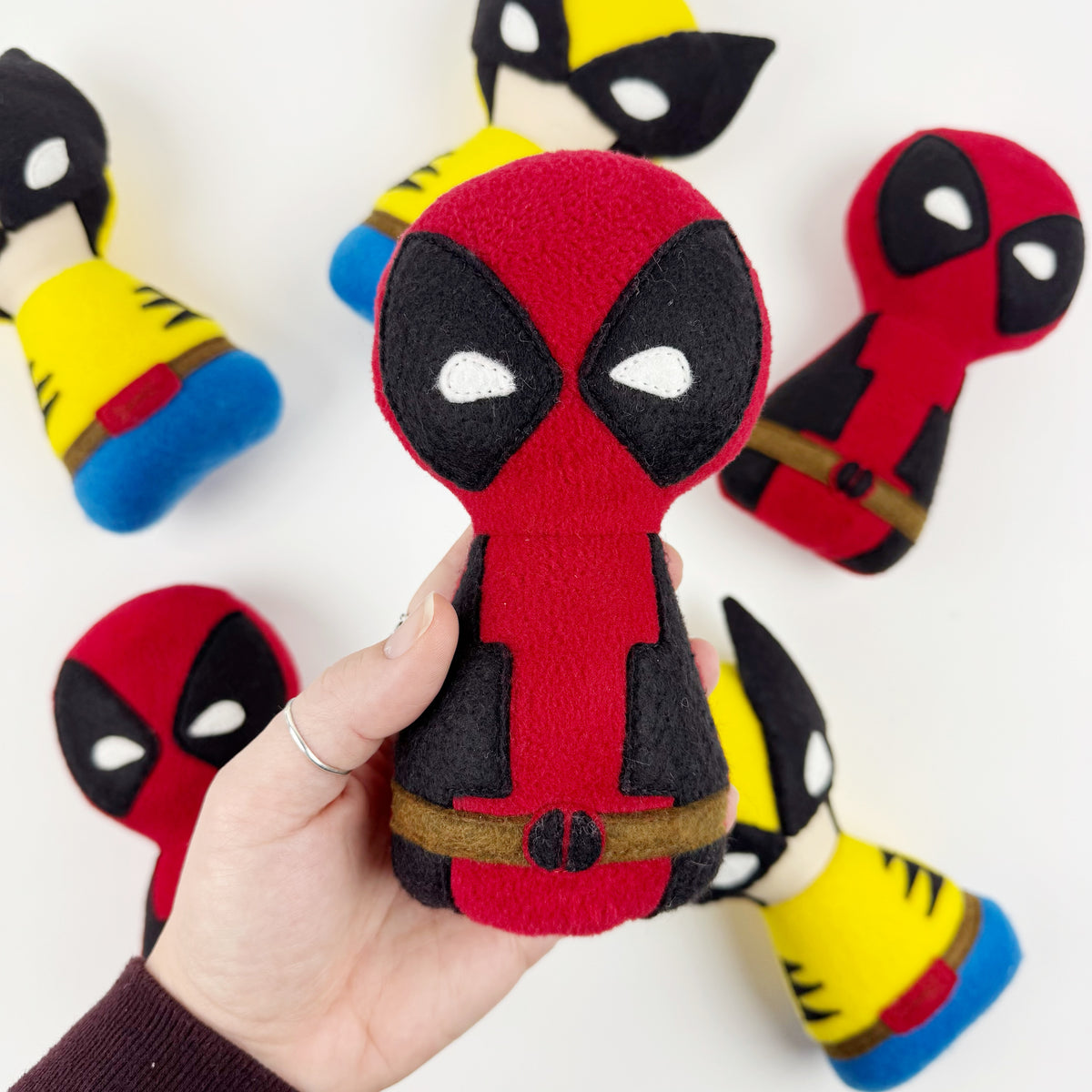 Mini Cuddle Doll Superhero -deadpool – Heidi&Finn