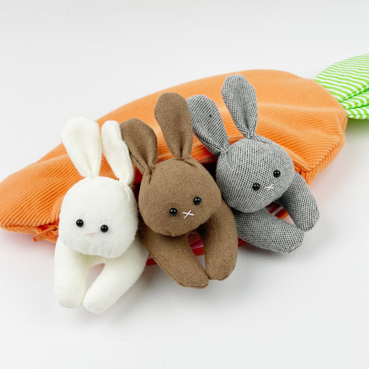 Bitty Bunnies - sample mini bunnies in a carrot pouch vintage fabric ...